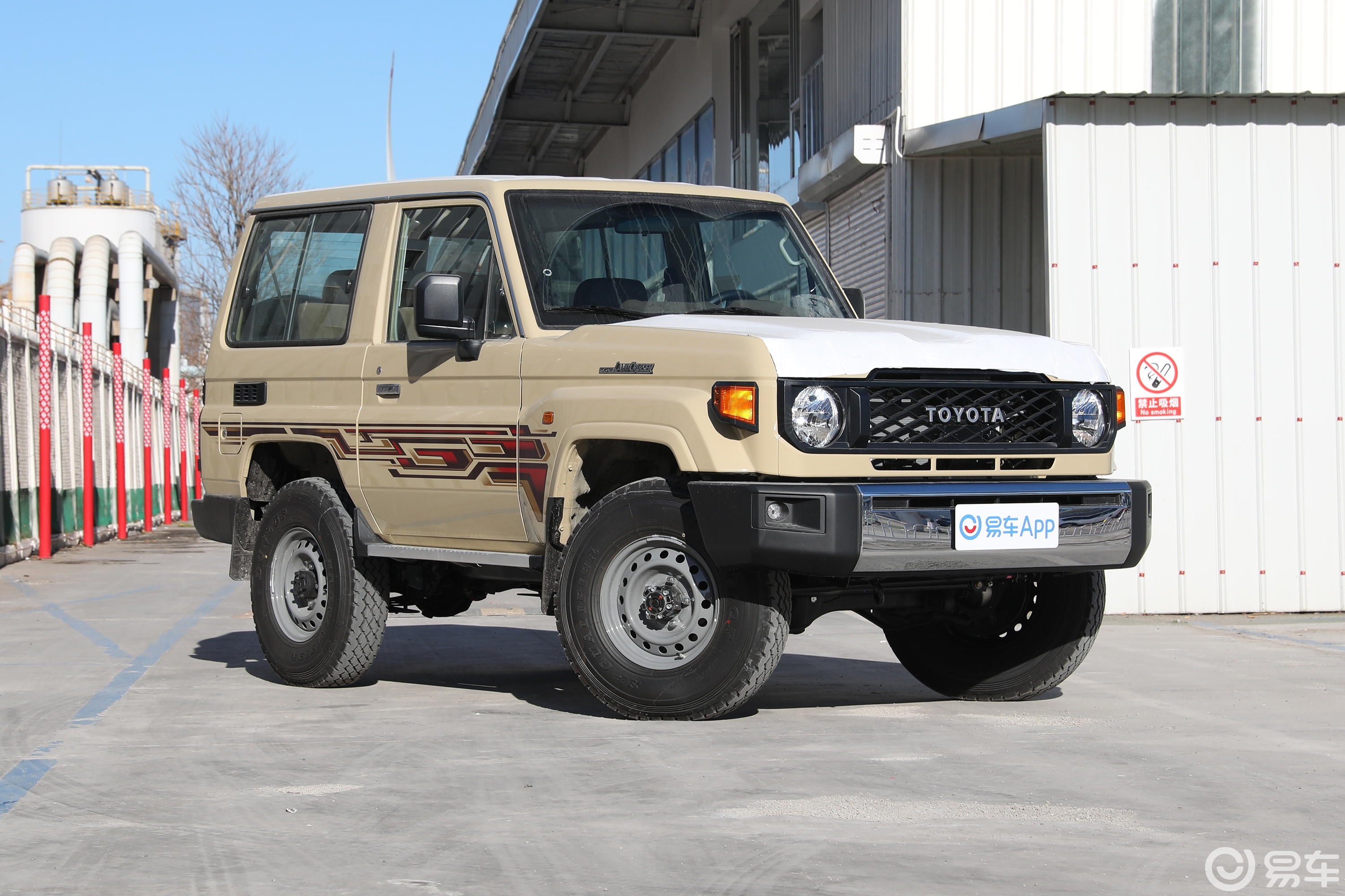 【兰德酷路泽(进口)LC71 2.8L LX侧前45度车头向右水平图片-汽车图片大全】-易车