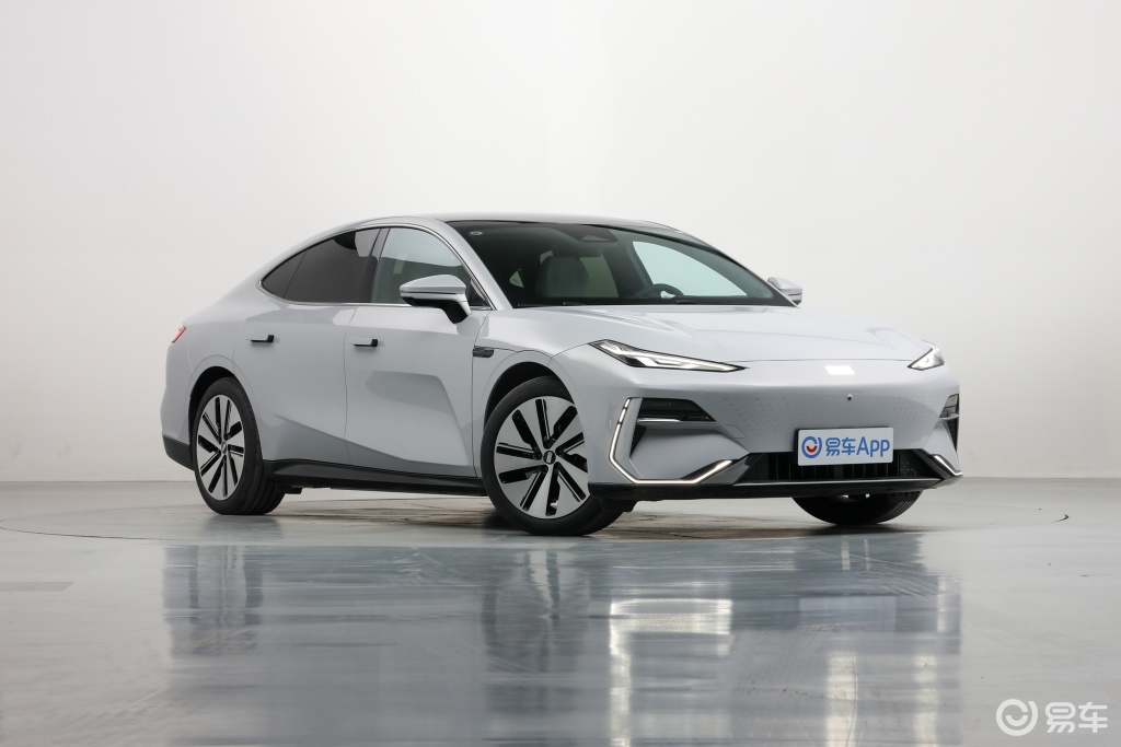 【吉利银河银河E82024款665km 后驱星舰 远航版】报价_图片_-参数_易车