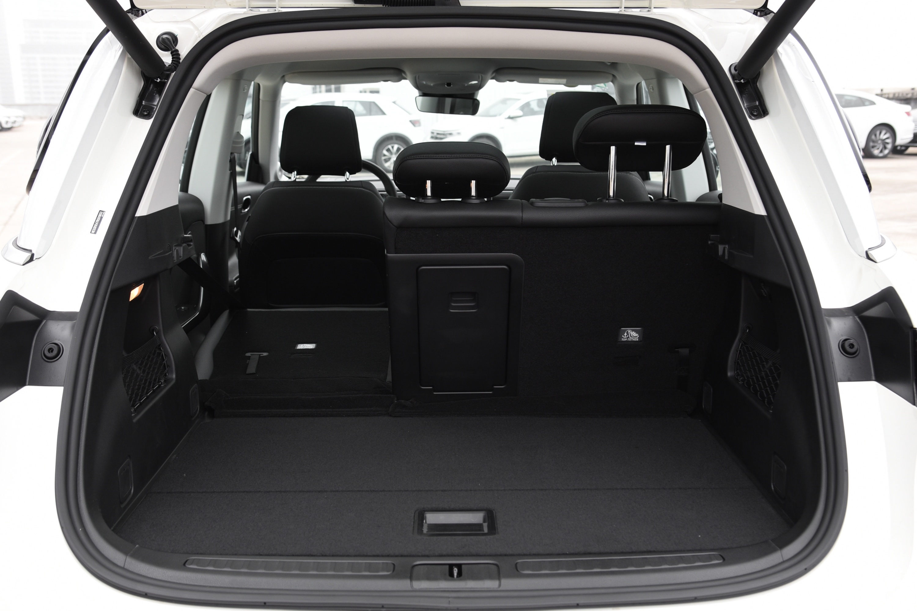 【smart精灵#1400km 后驱Pro版后备厢图片-汽车图片大全】-易车