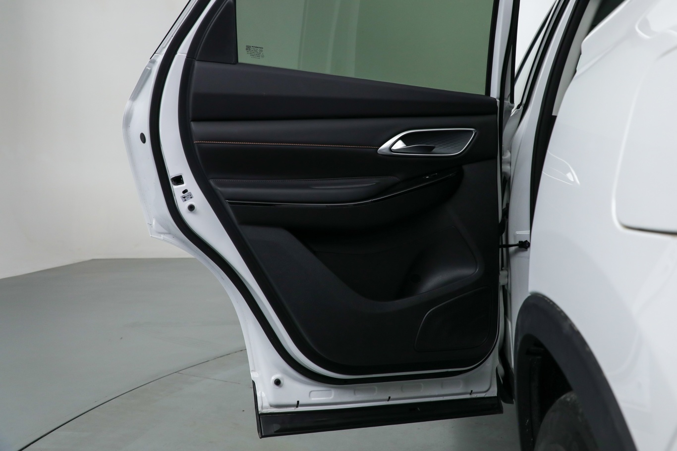 【长安X7 PLUS1.5T 双离合尊耀型 7座后排功能图片-汽车图片大全】-易车