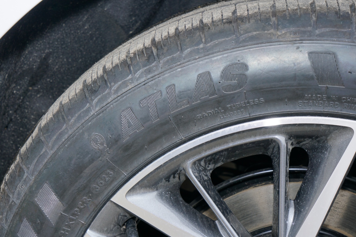 【秦PLUS新能源DM-i 荣耀版 1.5L 120km 卓越型动力底盘图片-汽车图片大全】-易车