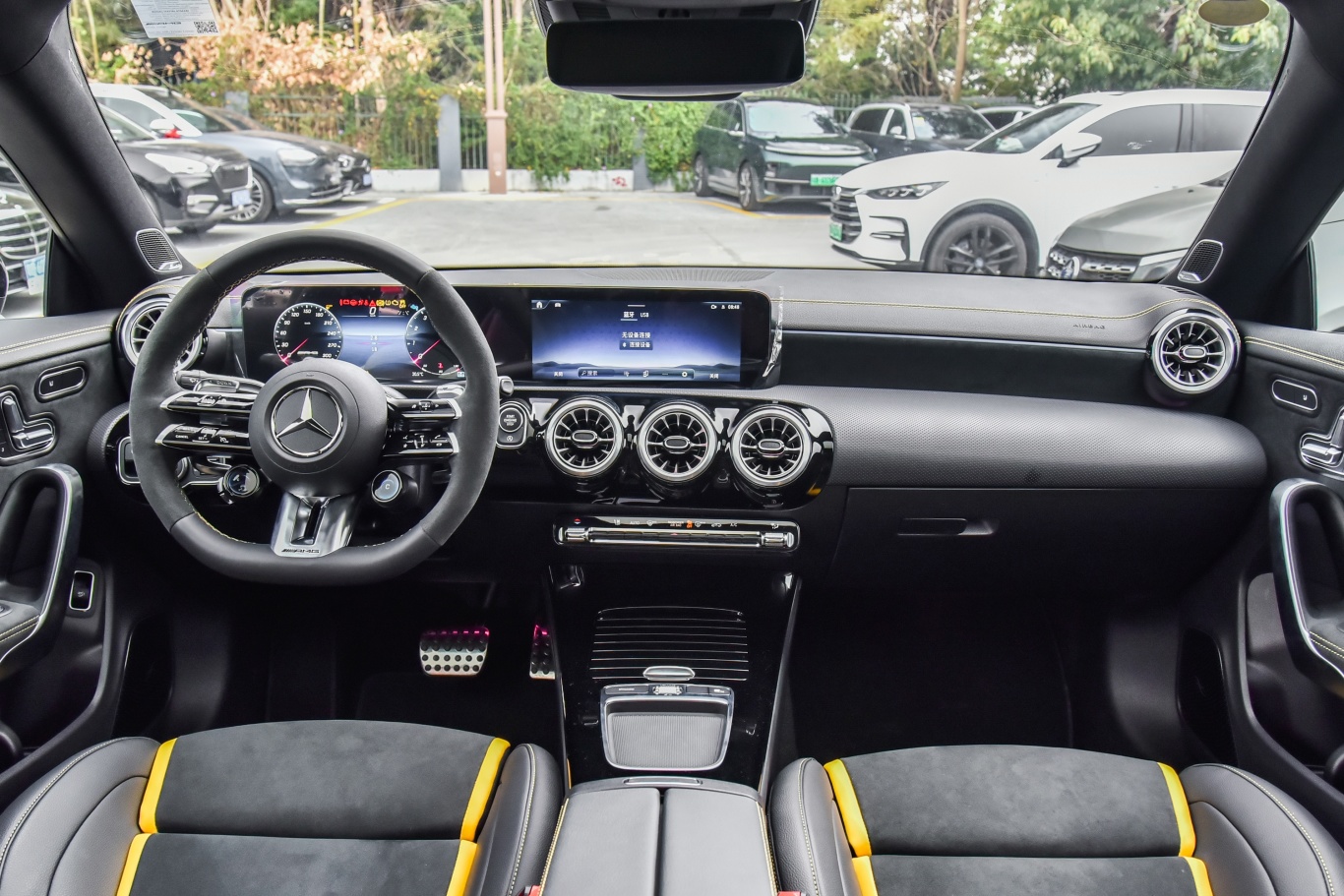 【奔驰CLA AMGAMG CLA 45 S 4MATIC+内饰全景正拍图片-汽车图片大全】-易车