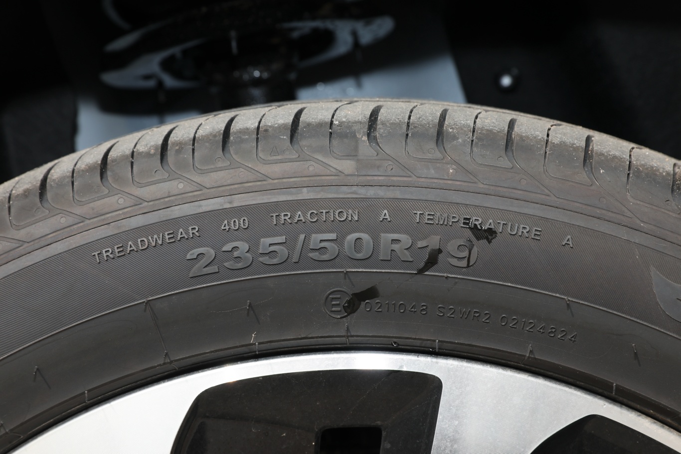 【宋PLUS新能源EV 荣耀版 605km 旗舰PLUS动力底盘图片-汽车图片大全】-易车