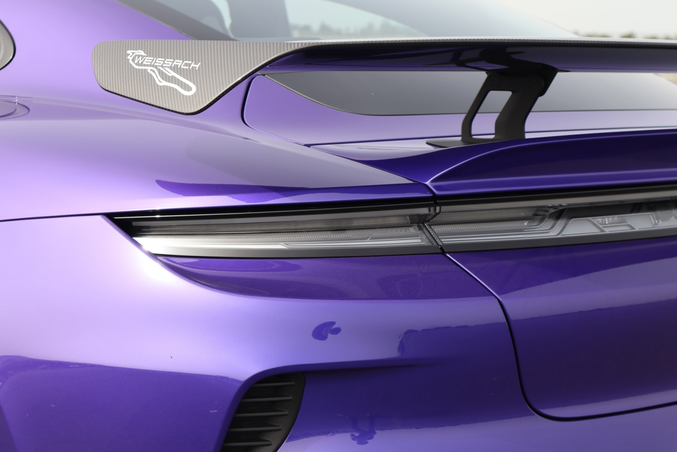 【TaycanTaycan Turbo GT with Weissach Package外观灯组图片-汽车图片大全】-易车