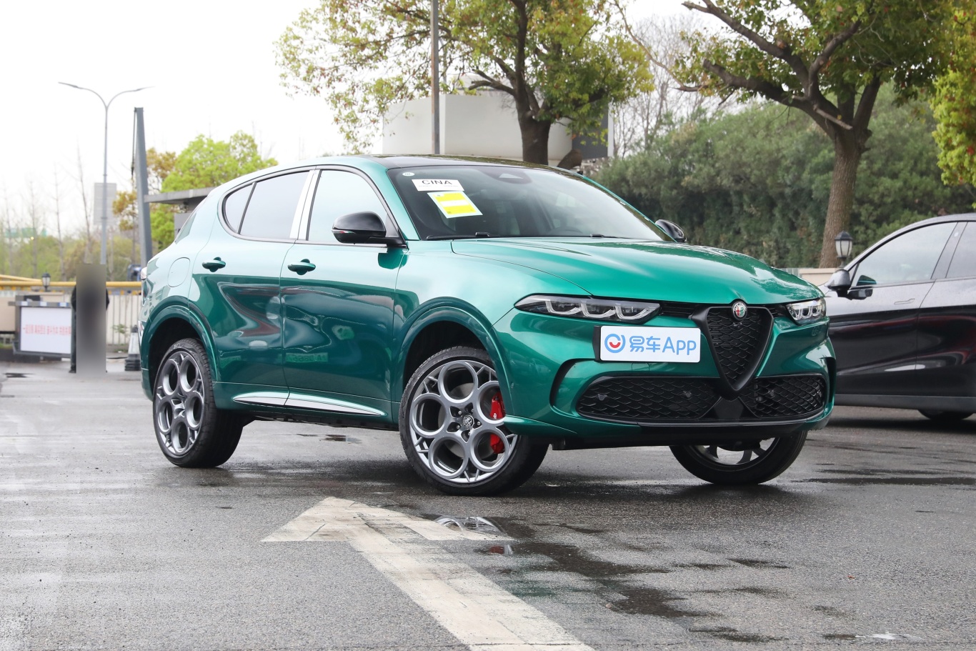 【Tonale托纳利2.0T 致敬传奇版侧前45度车头向右水平图片-汽车图片大全】-易车