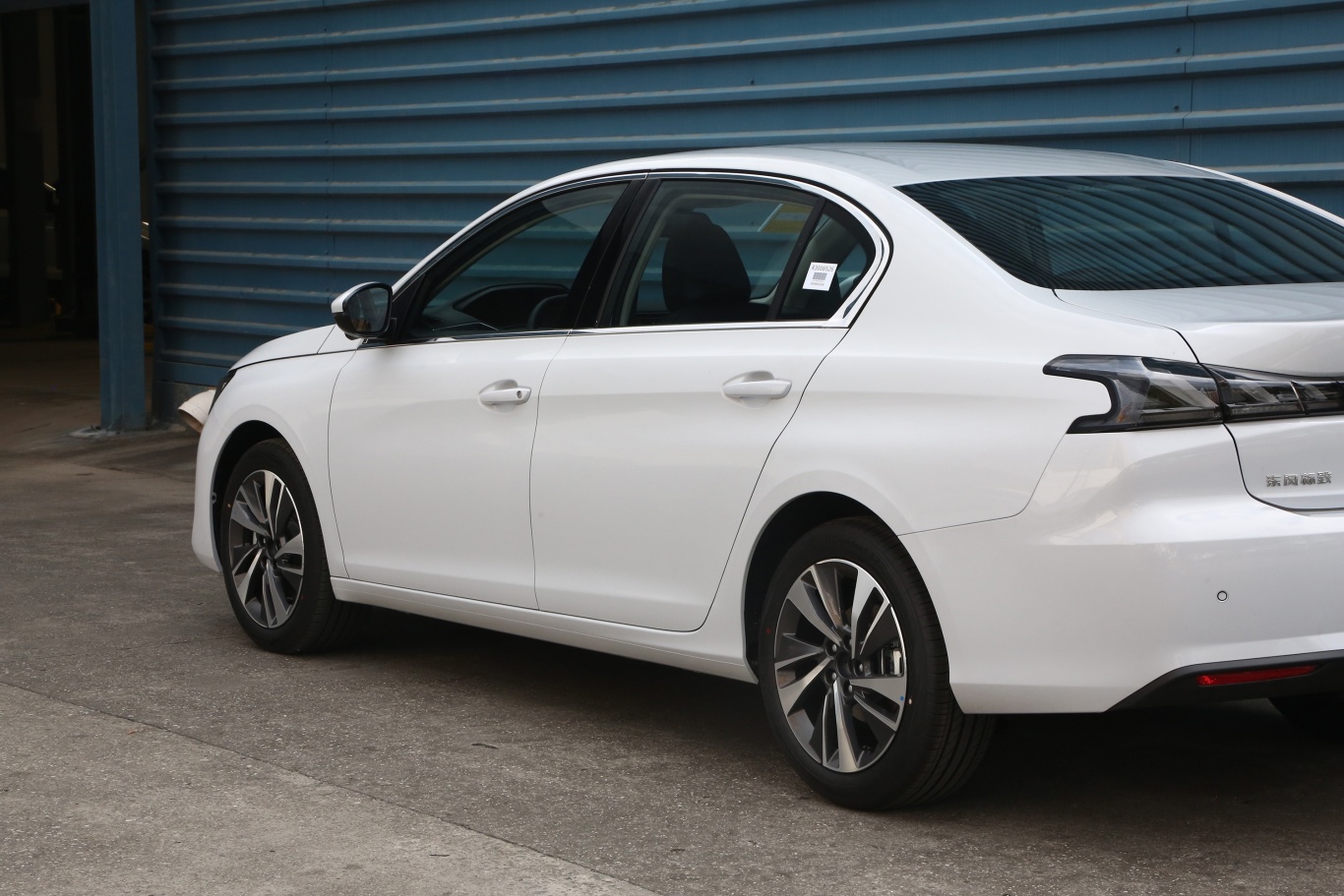 【标致408龘龘款 360THP 拉菲版外观细节图片-汽车图片大全】-易车