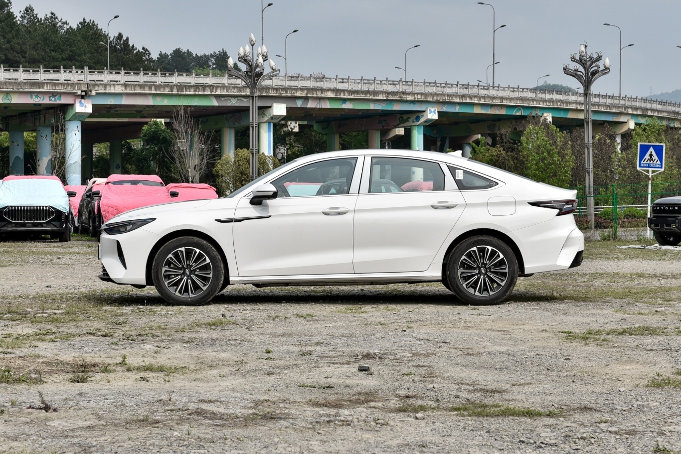 【风云A8远航版 1.5T 127km 舒适型正侧车头向左水平图片-汽车图片大全】-易车