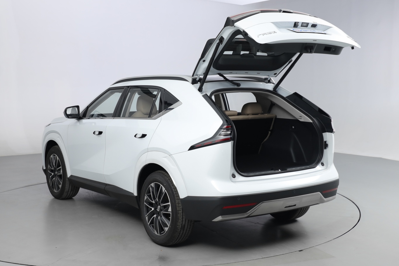 【传祺GS4MAX 1.5T 旗舰版后备厢开启45度侧拍图片-汽车图片大全】-易车