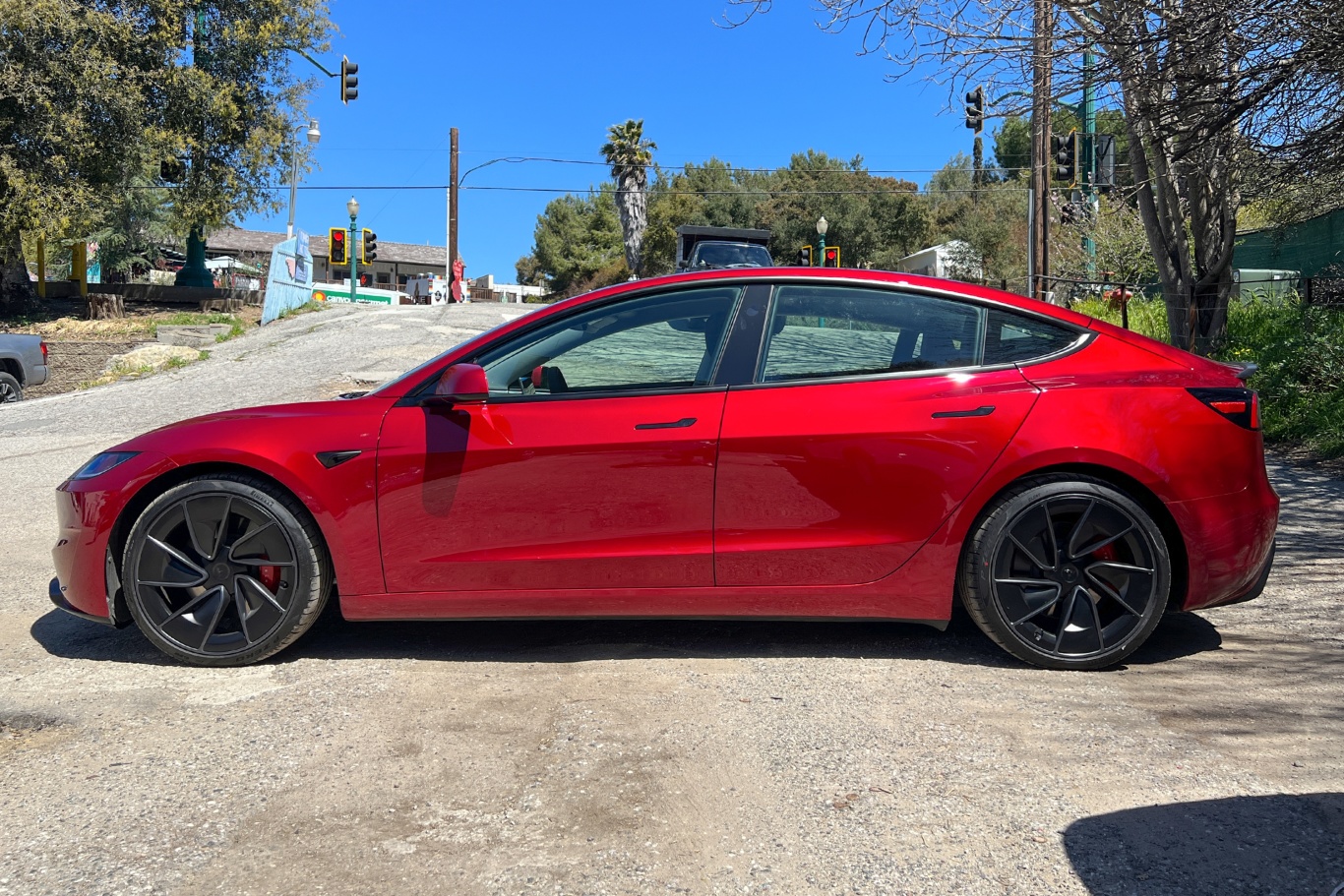 【Model 3(进口)Performance高性能全轮驱动版正侧车头向左水平图片-汽车图片大全】-易车