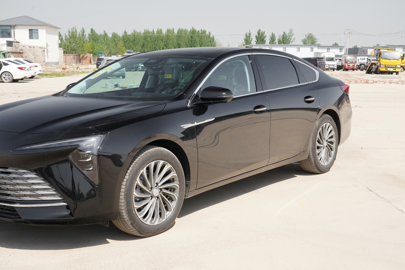 【君越28T 越尊版外观细节图片-汽车图片大全】-易车