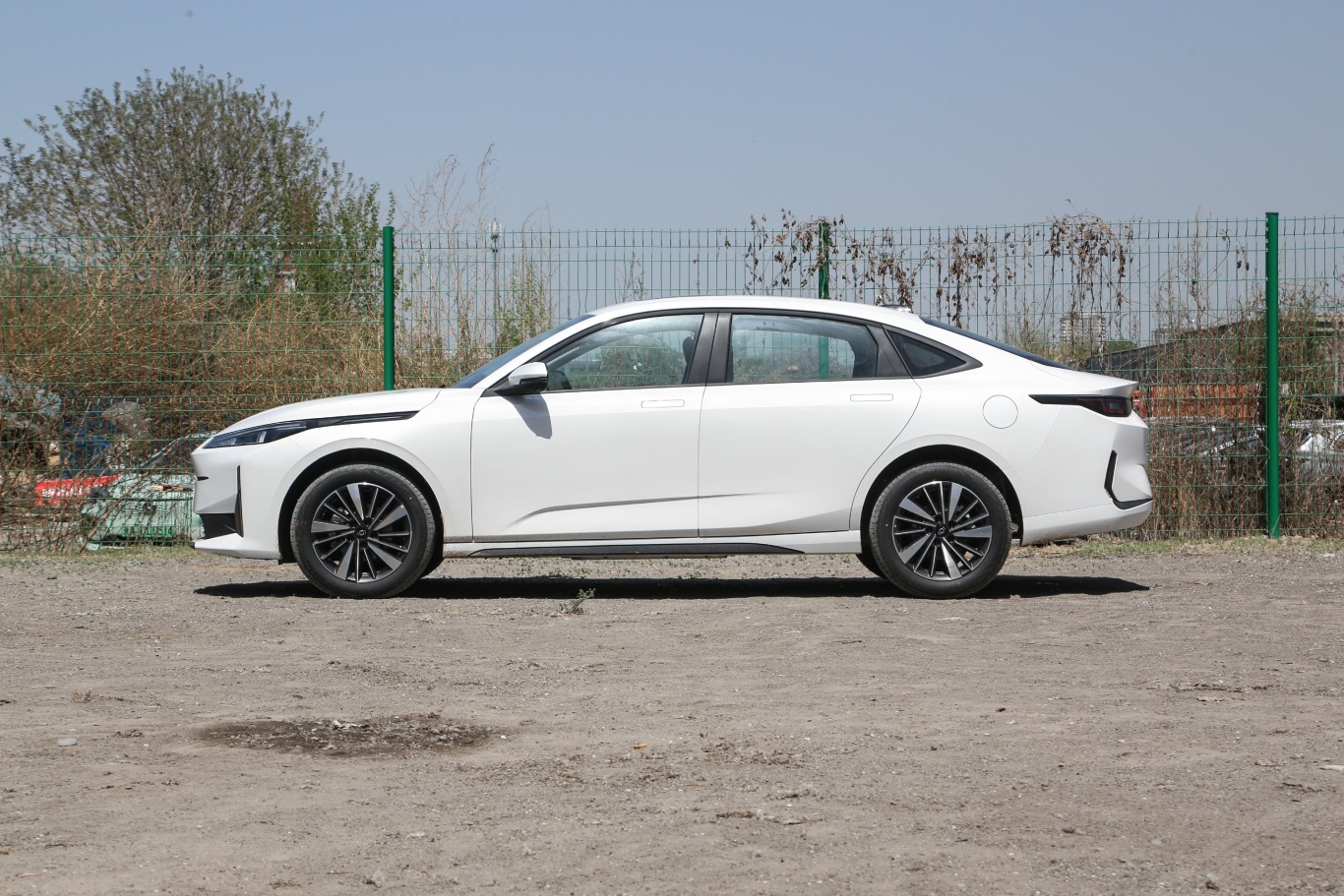 【长安启源A05真香版 1.5L 70km 超越型正侧车头向左水平图片-汽车图片大全】-易车