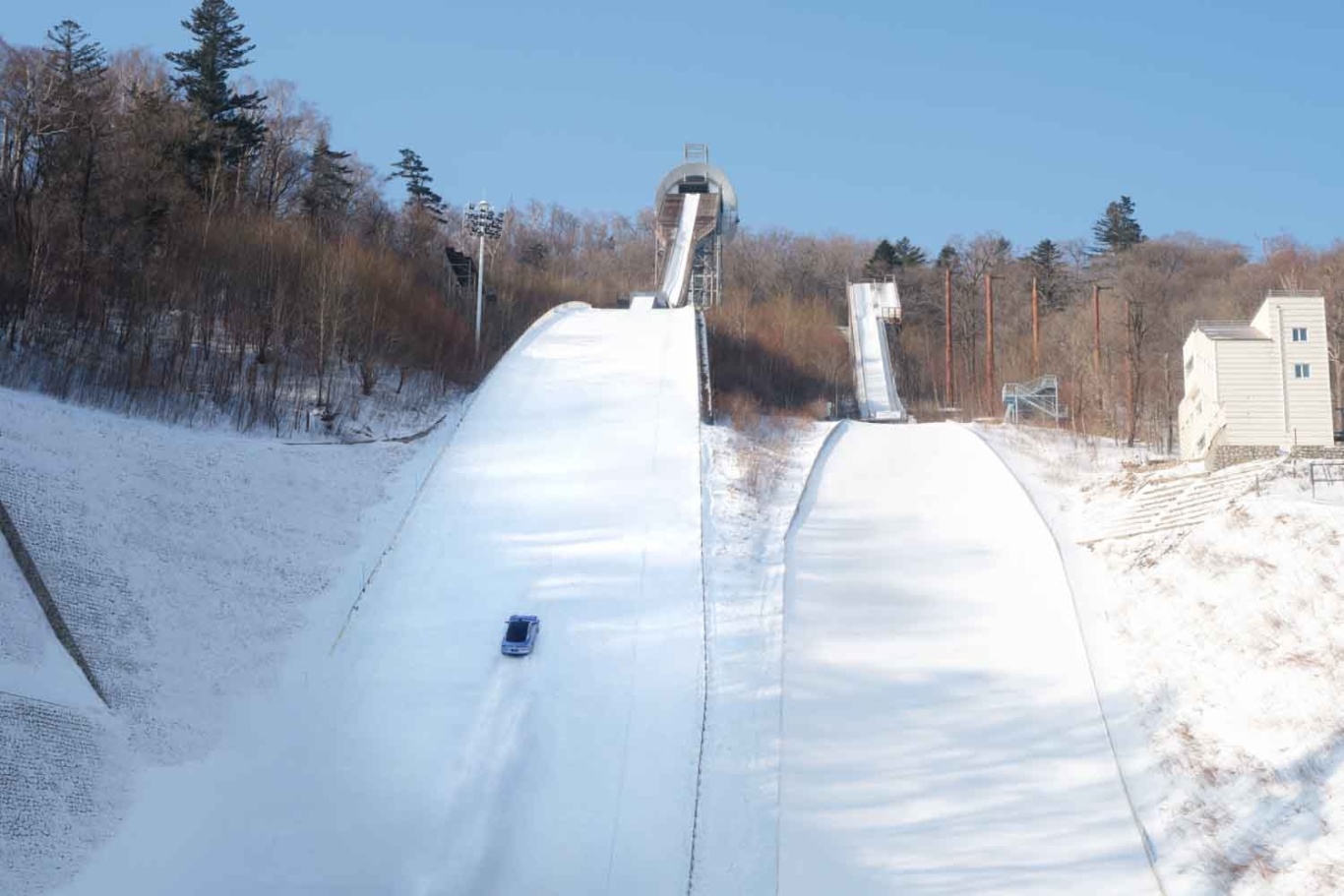 【仰望U7纯电版 720km 旗舰版 4座图片-汽车图片大全】-易车