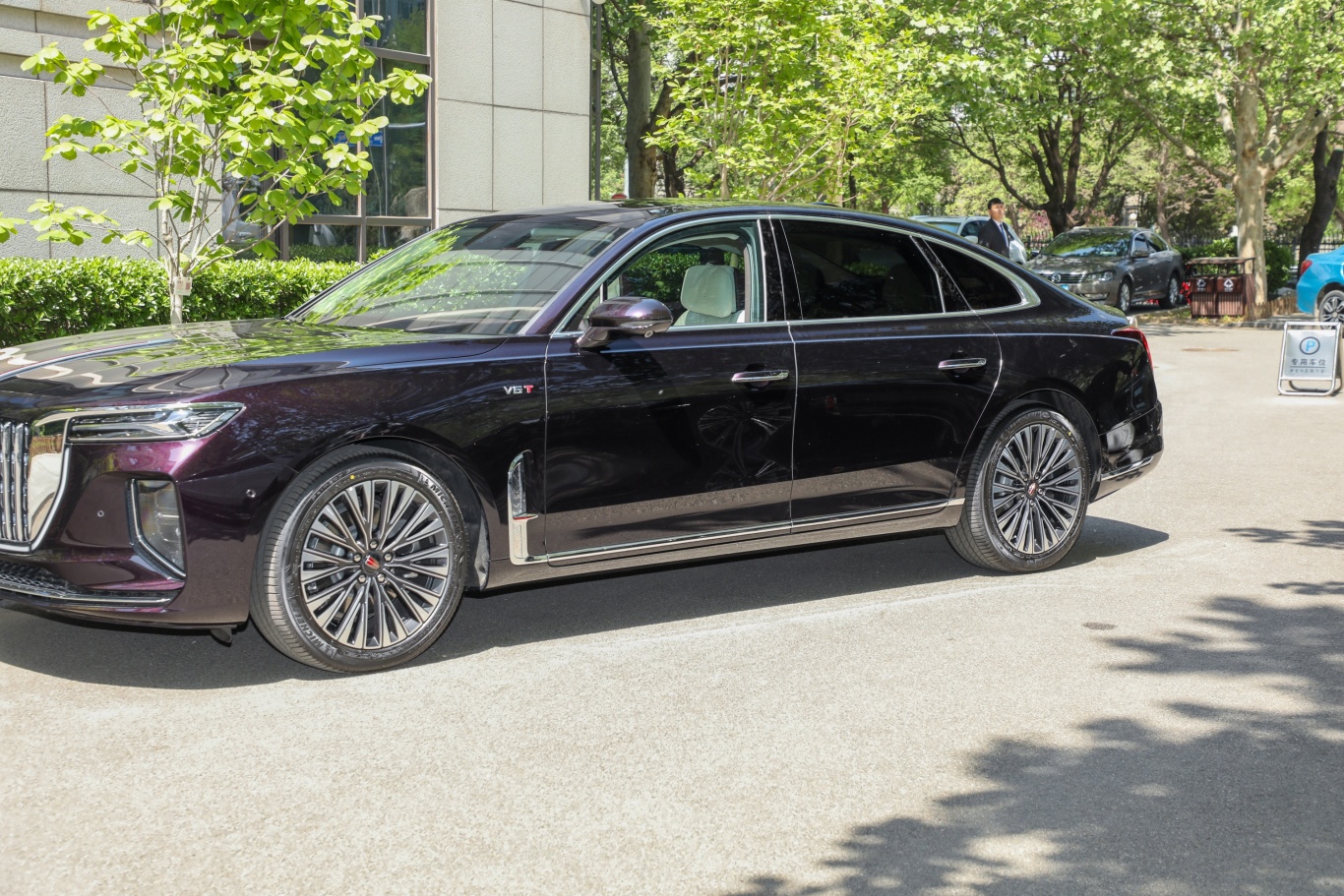 【红旗H93.0T 两驱旗畅豪华商务版 5座外观细节图片-汽车图片大全】-易车