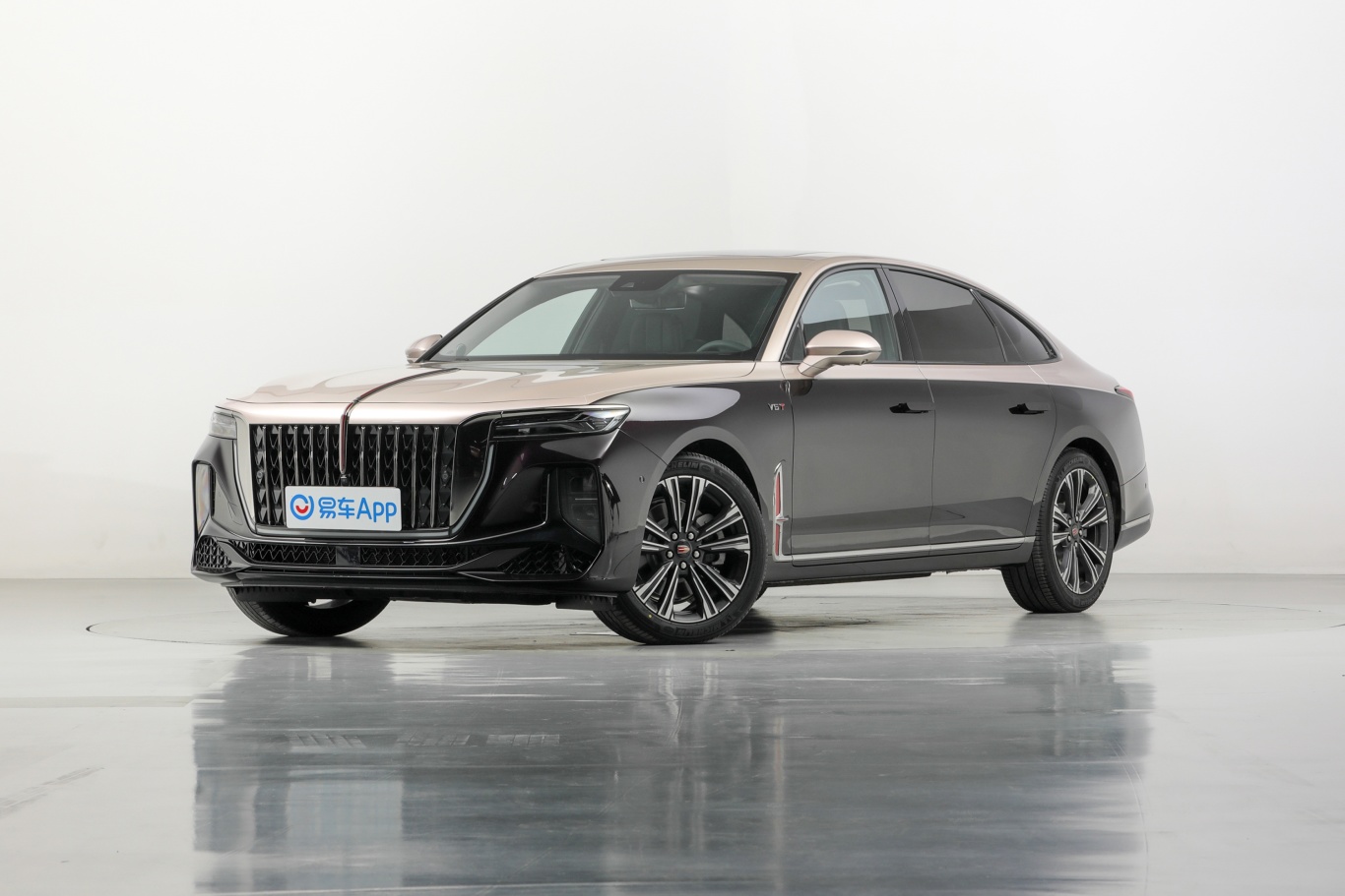 【红旗H93.0T 四驱旗领私享风尚版 4座侧前45度车头向左水平图片-汽车图片大全】-易车