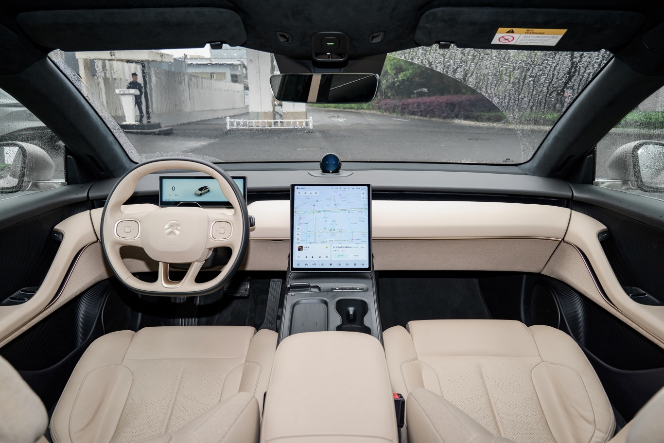 【蔚来ET5T680km 100kWh内饰全景正拍图片-汽车图片大全】-易车