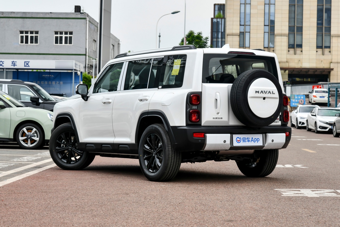 【哈弗猛龙PHEV1.5T Hi4 145km 穿越版侧后45度车头向左水平图片-汽车图片大全】-易车