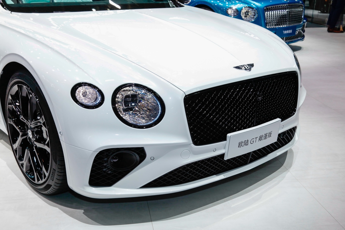 【欧陆4.0T GT V8 敞篷版外观图片-汽车图片大全】-易车