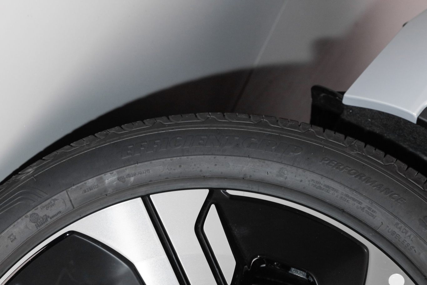 【银河E5530km 星舰版动力底盘图片-汽车图片大全】-易车