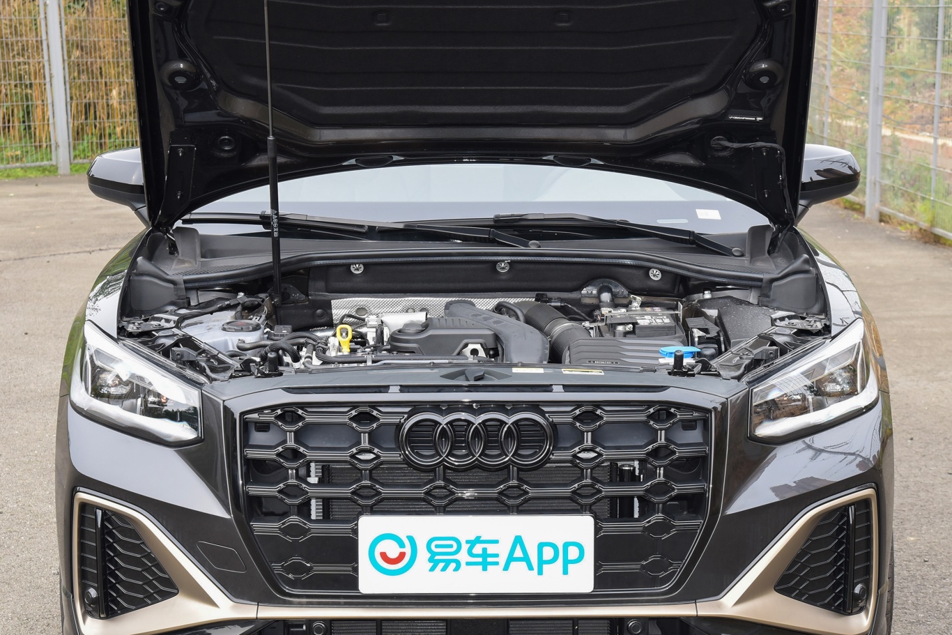 【奥迪Q2L35 TFSI RS套件燃速型前舱整体图片-汽车图片大全】-易车