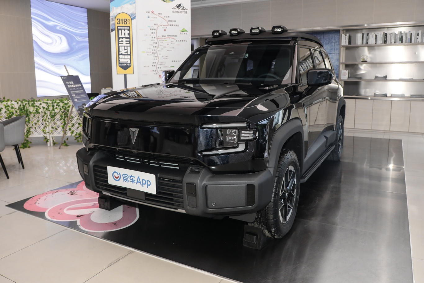 【深蓝G318174km 四驱空悬版侧前45度车头向左水平图片-汽车图片大全】-易车