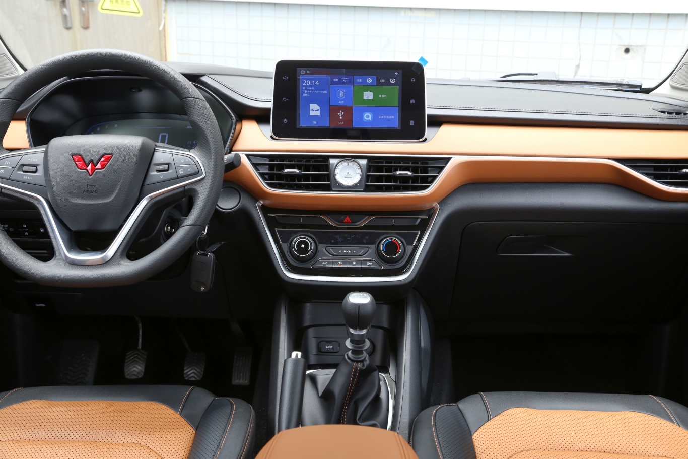 【五菱宏光S31.5L 豪华型中控台整体图片-汽车图片大全】-易车