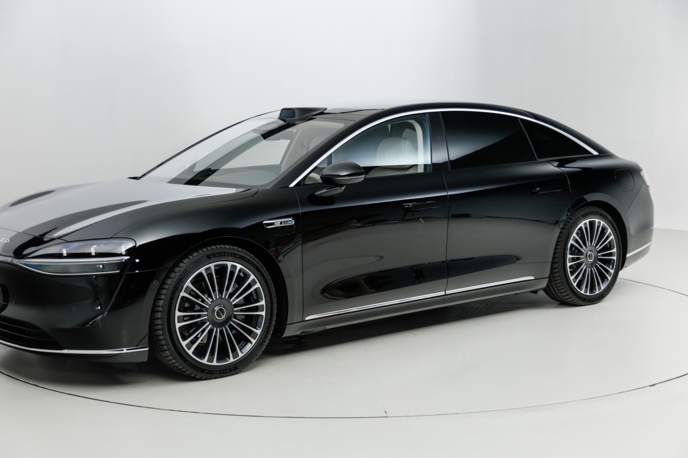 【享界S9纯电动 721km 四驱Ultra外观细节图片-汽车图片大全】-易车