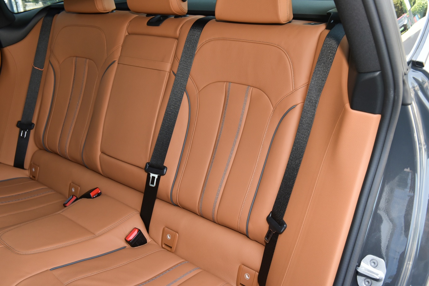 【宝马6系GT630i M运动臻享套装后排空间图片-汽车图片大全】-易车