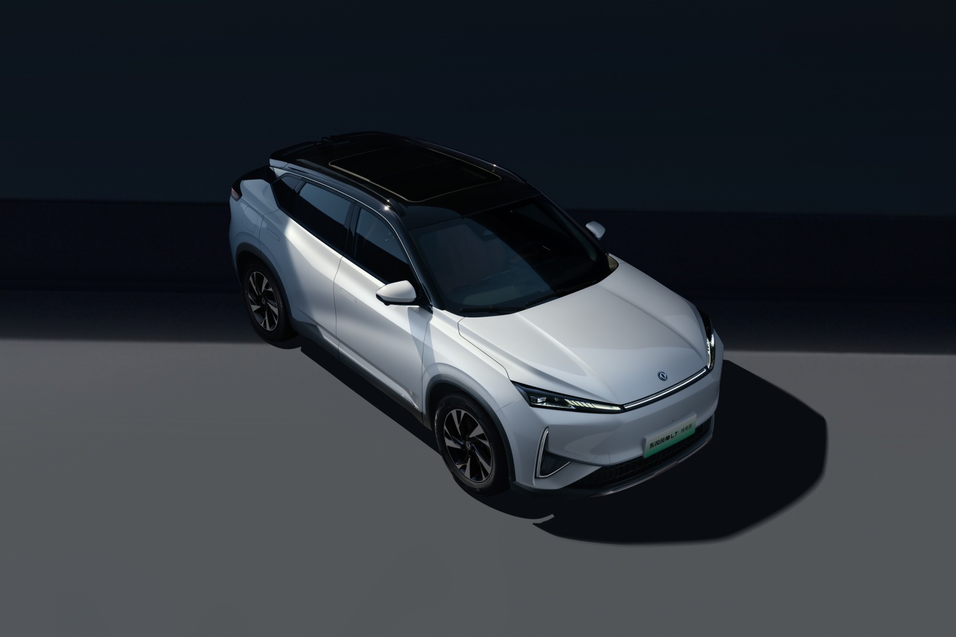 【风神L7纯电动 518km 518Air图片-汽车图片大全】-易车