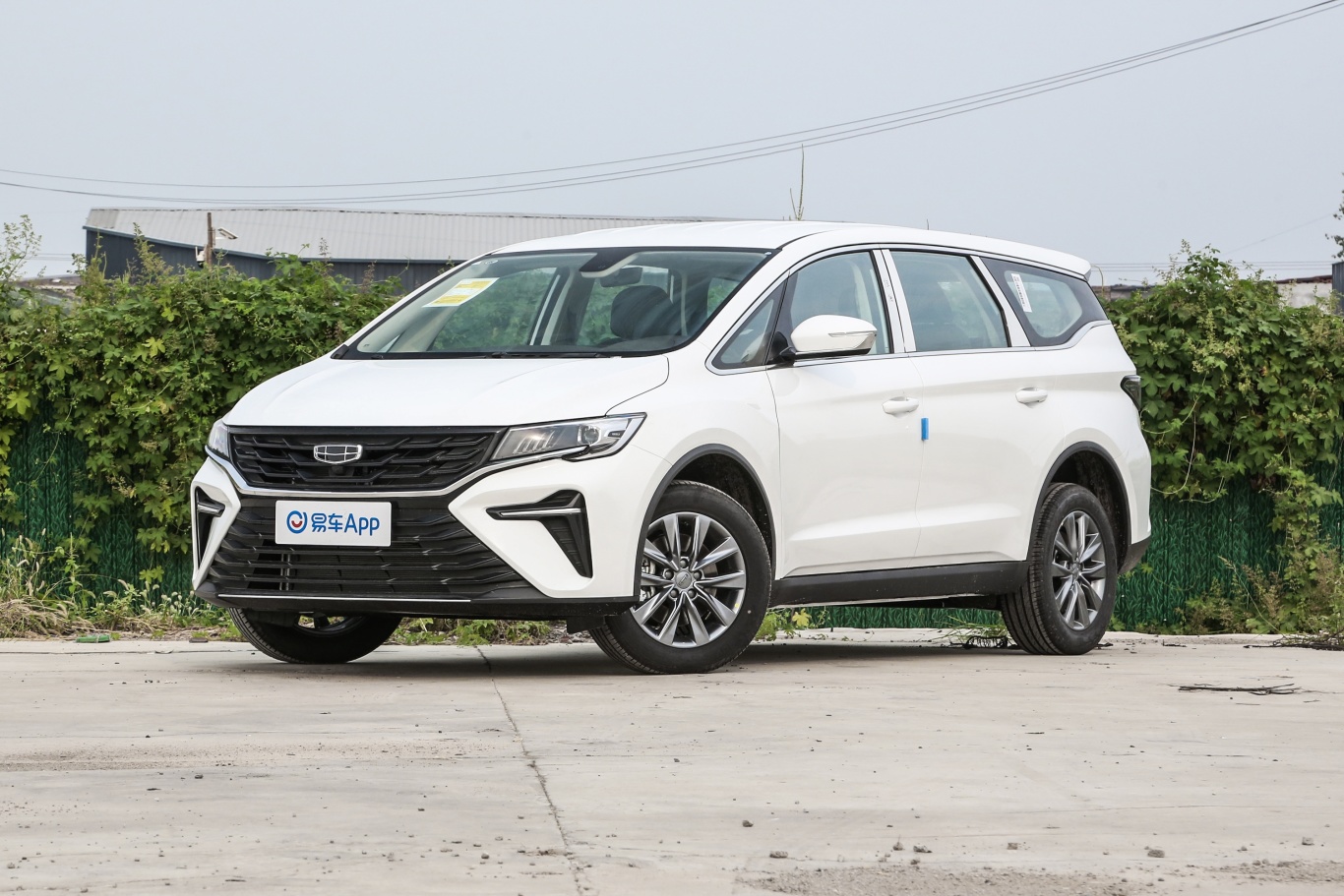 【嘉际嘉际L 1.5T 龙腾版 7座侧前45度车头向左水平图片-汽车图片大全】-易车