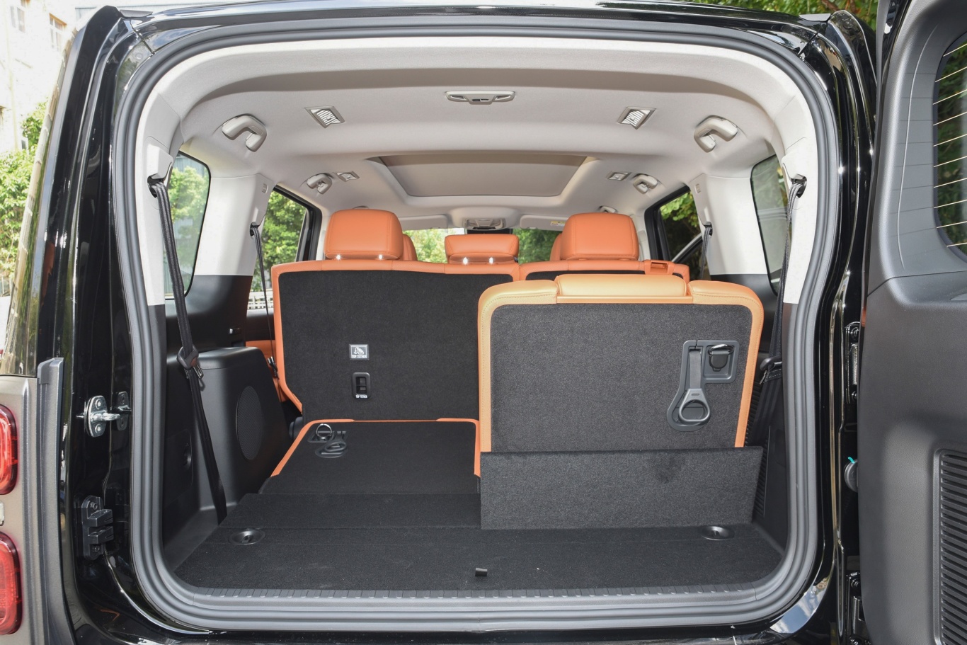 【哈弗H92.0T 拓境版 7座 汽油后备厢图片-汽车图片大全】-易车