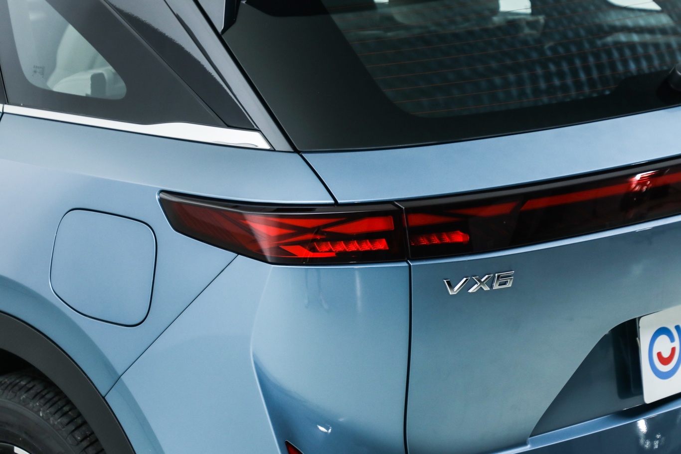 【启辰VX6大平层 520 Max尾灯侧45度俯拍图片-汽车图片大全】-易车