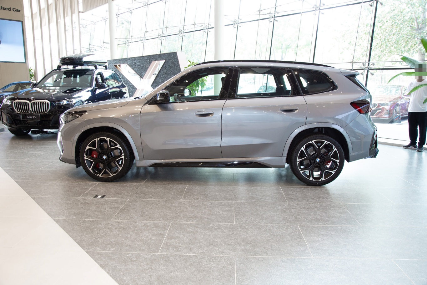 【宝马X1M35Li正侧车头向左水平图片-汽车图片大全】-易车