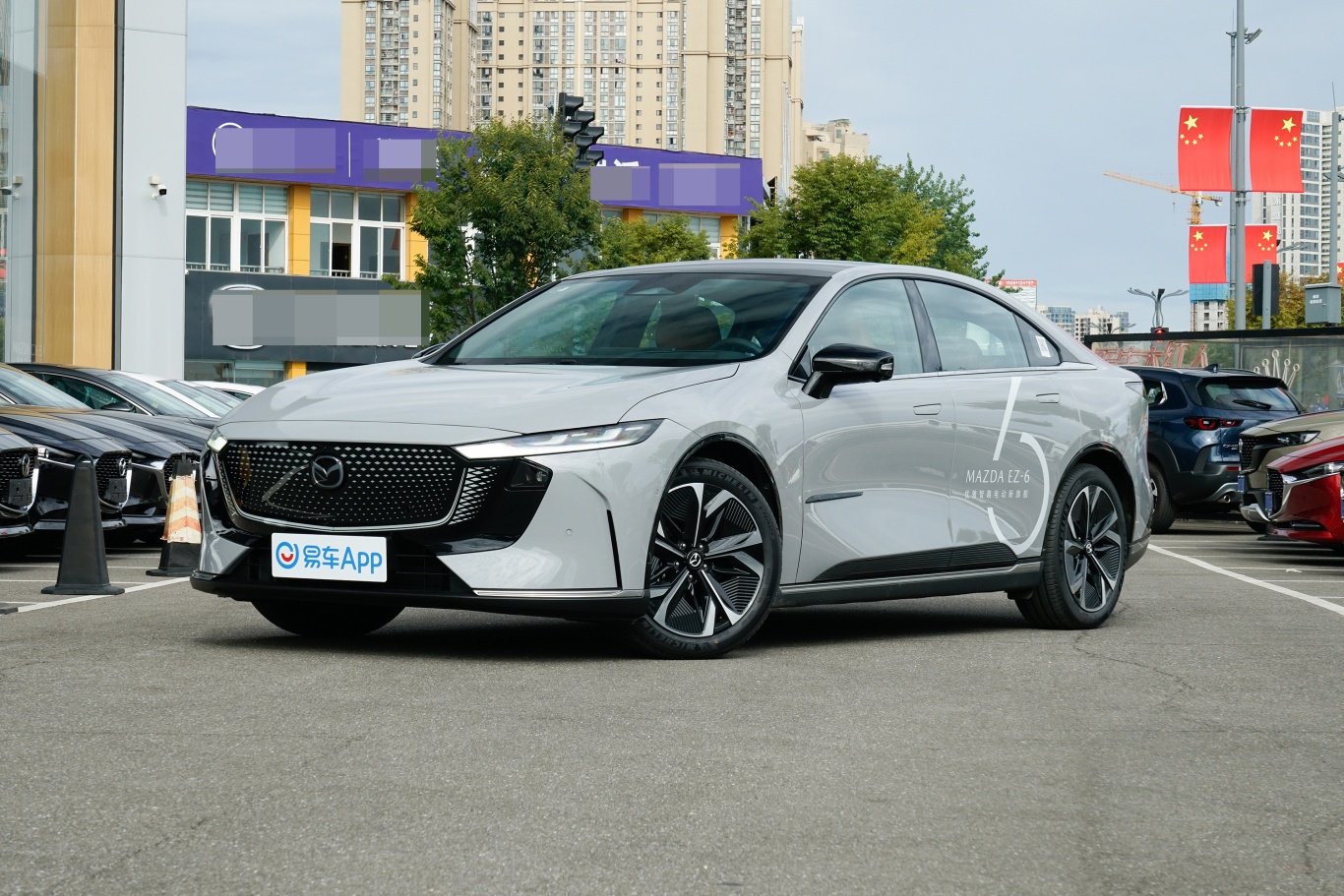 【马自达EZ-6纯电版 600km 智尊版侧前45度车头向左水平图片-汽车图片大全】-易车