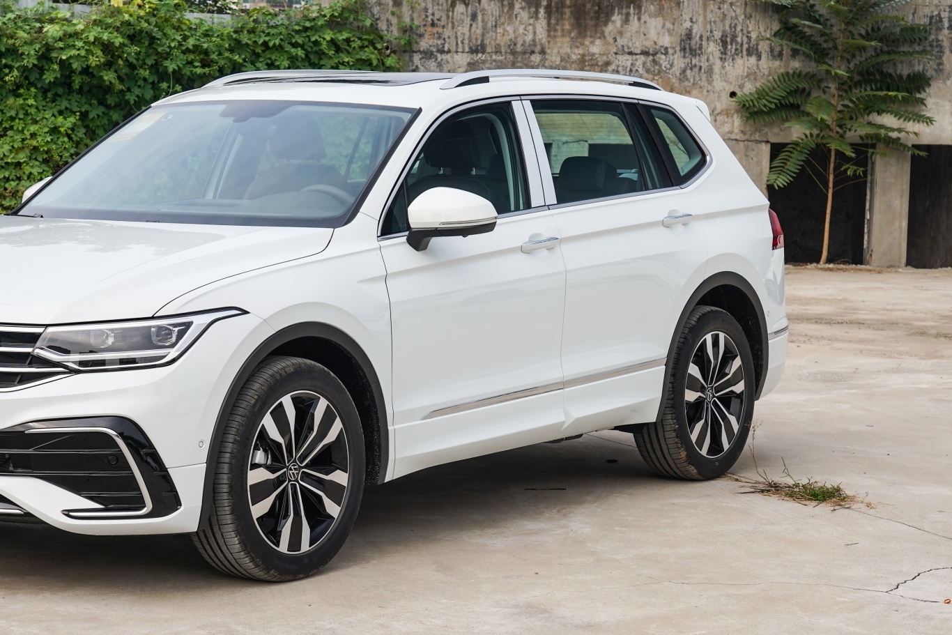 【途观L330TSI 两驱R-Line龙耀版 5座外观细节图片-汽车图片大全】-易车