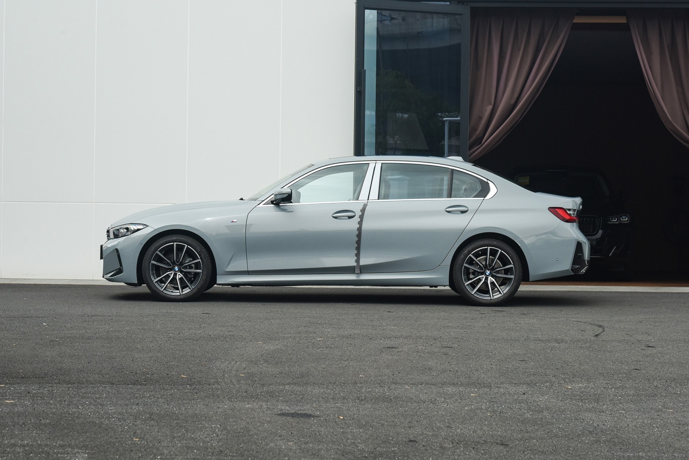 【宝马3系325Li M运动套装正侧车头向左水平图片-汽车图片大全】-易车