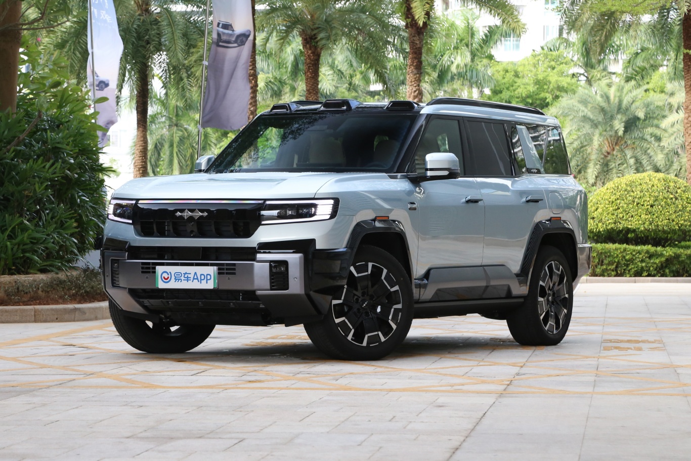 【豹82.0T 智勇旗舰版 6座侧前45度车头向左水平图片-汽车图片大全】-易车