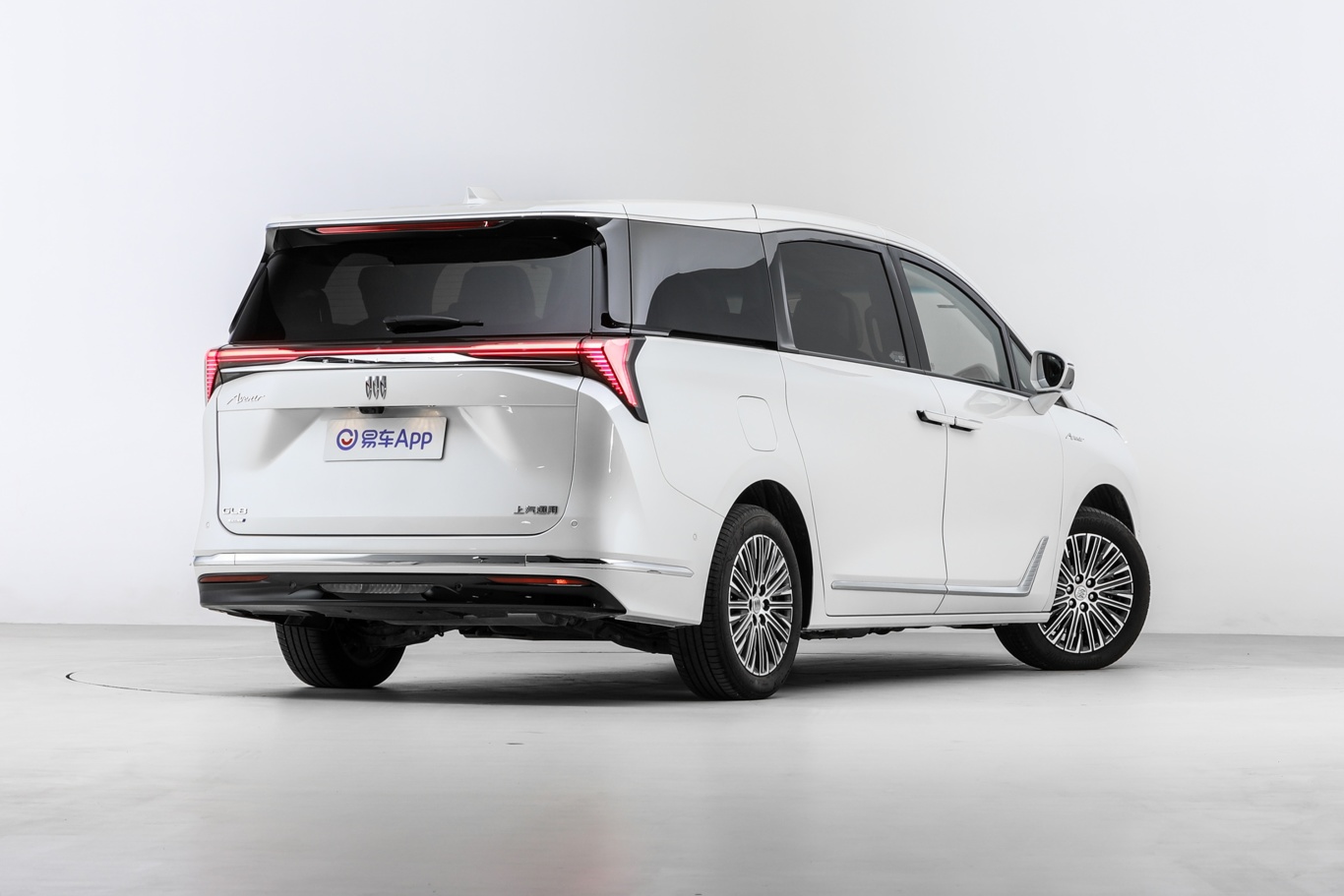 【别克GL8 插电混动陆尊 1.5T 138km 奢享版 7座侧后45度车头向右水平图片-汽车图片大全】-易车