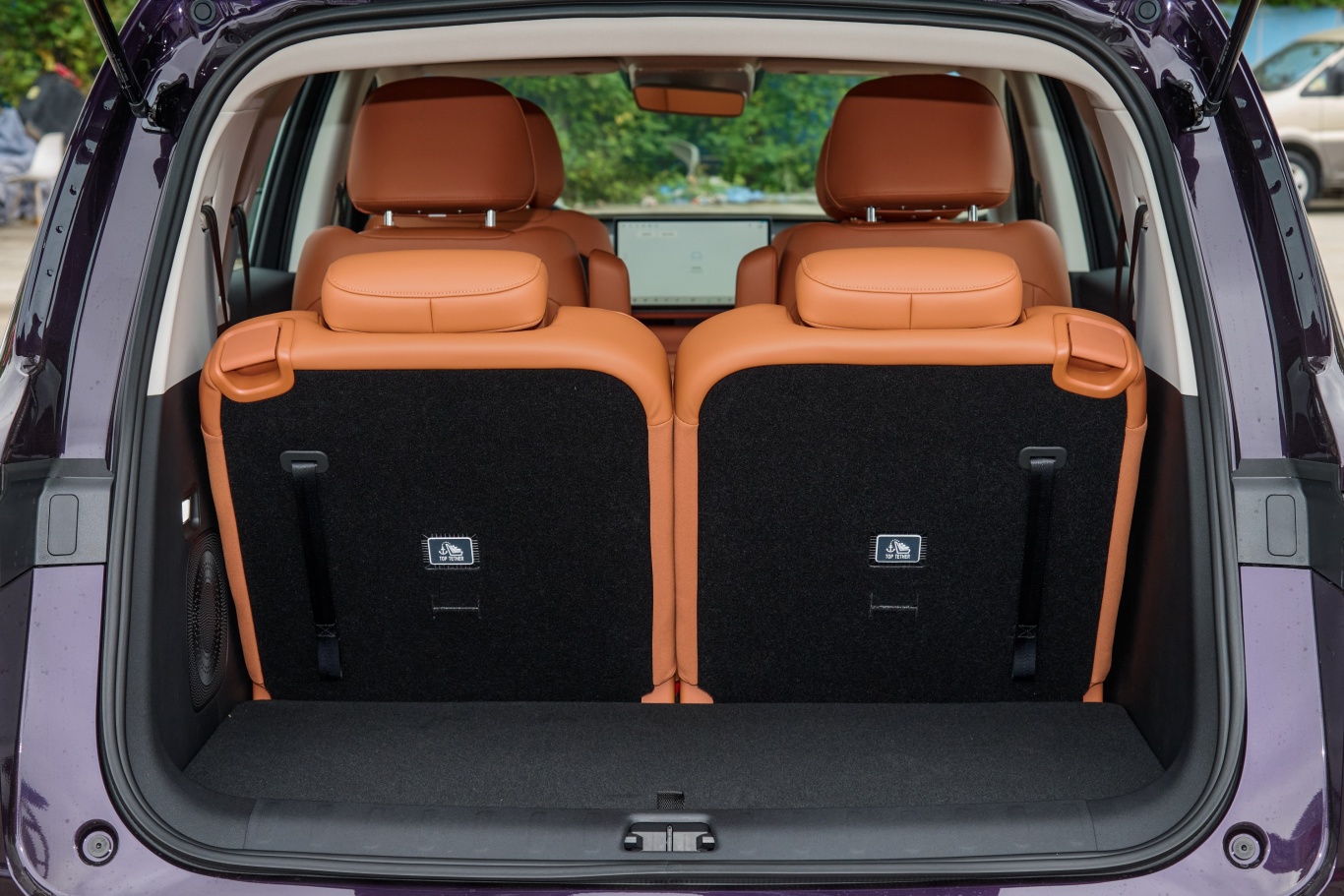 【零跑C16纯电版 520km 智享版后备厢空间特写图片-汽车图片大全】-易车