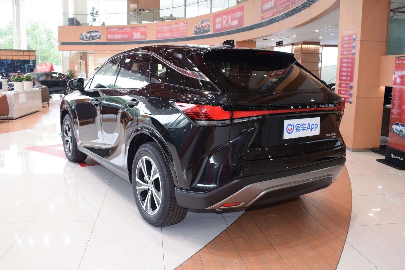【雷克萨斯RX300 四驱骏享版侧后45度车头向左水平图片-汽车图片大全】-易车