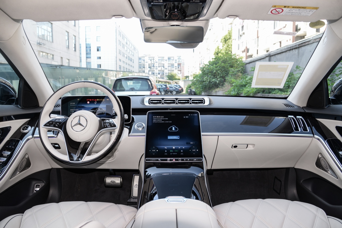 【迈巴赫S级S 480 4MATIC内饰全景正拍图片-汽车图片大全】-易车
