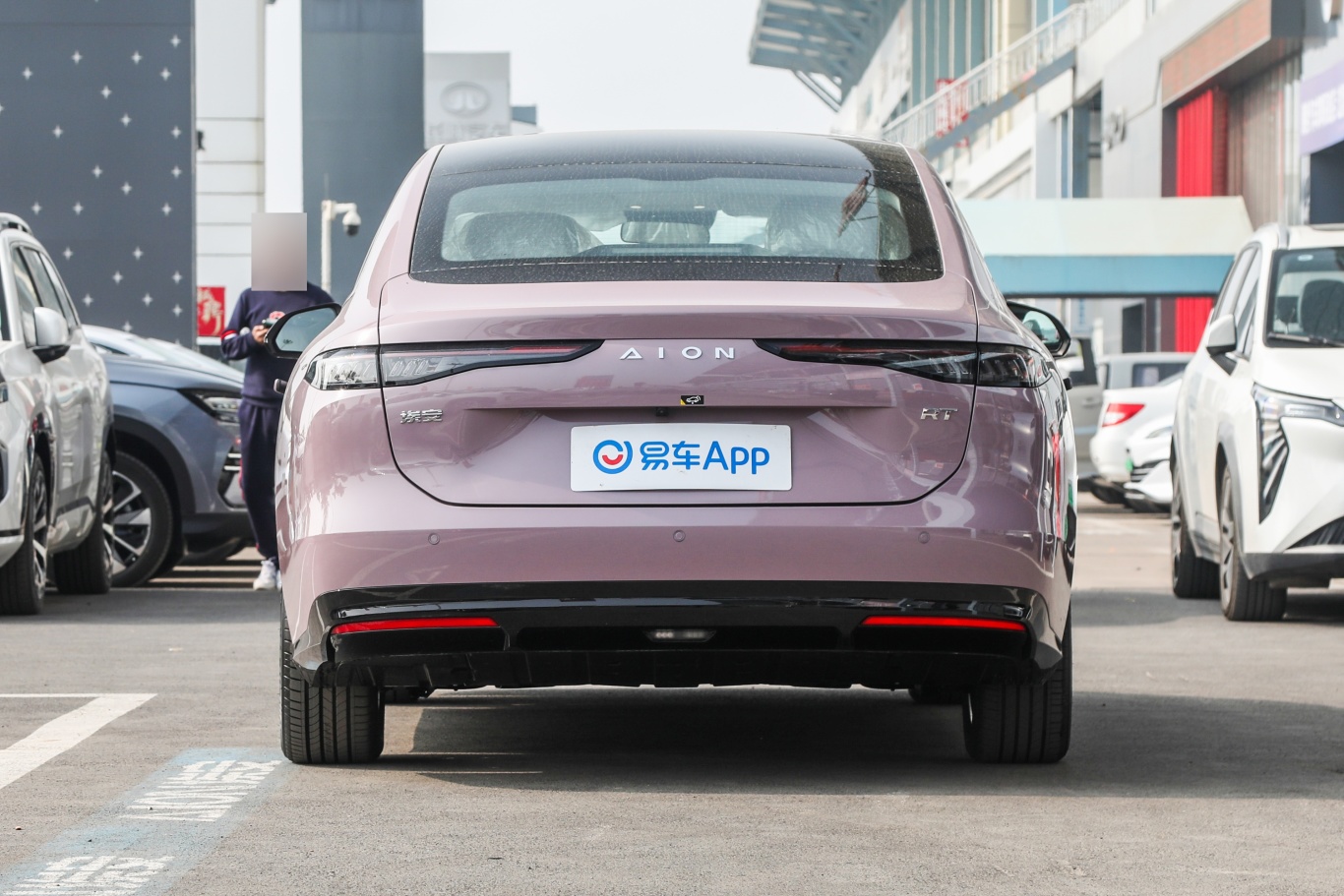【AION RT650km 智豪版正后水平图片-汽车图片大全】-易车