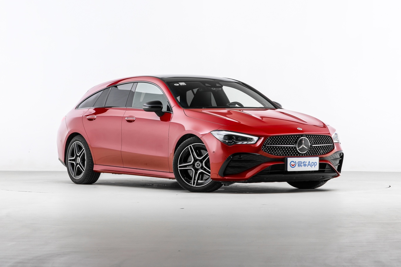 【奔驰CLA改款 CLA 260 4MATIC 五门猎跑车侧前45度车头向右水平图片-汽车图片大全】-易车