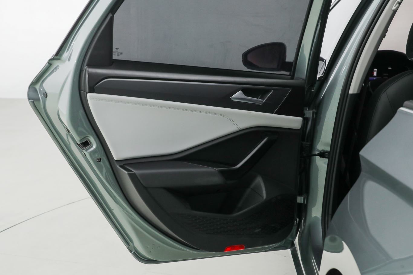 【捷达VA71.4T 先到先得版后排功能图片-汽车图片大全】-易车