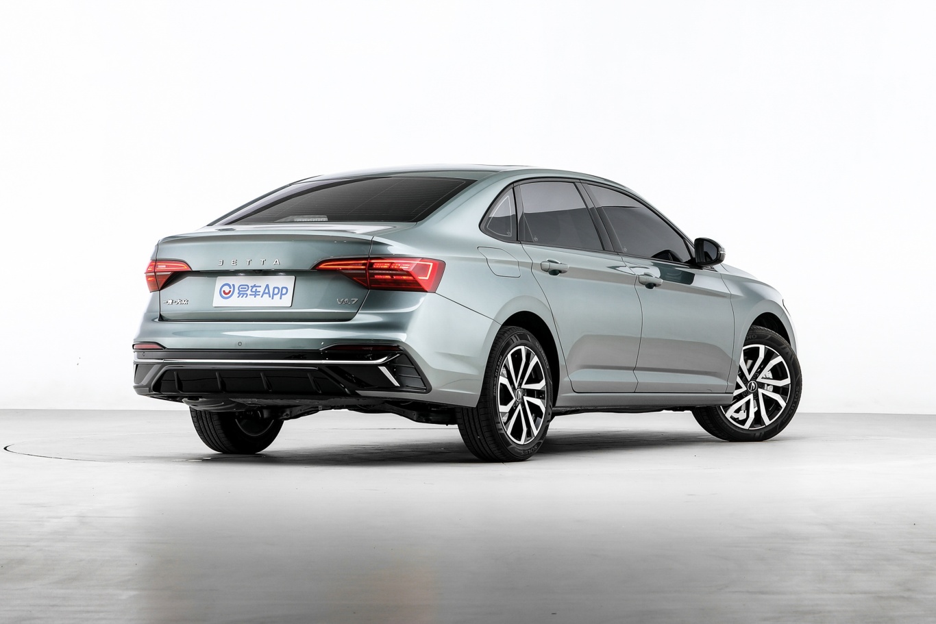 【捷达VA71.4T 先到先得版侧后45度车头向右水平图片-汽车图片大全】-易车