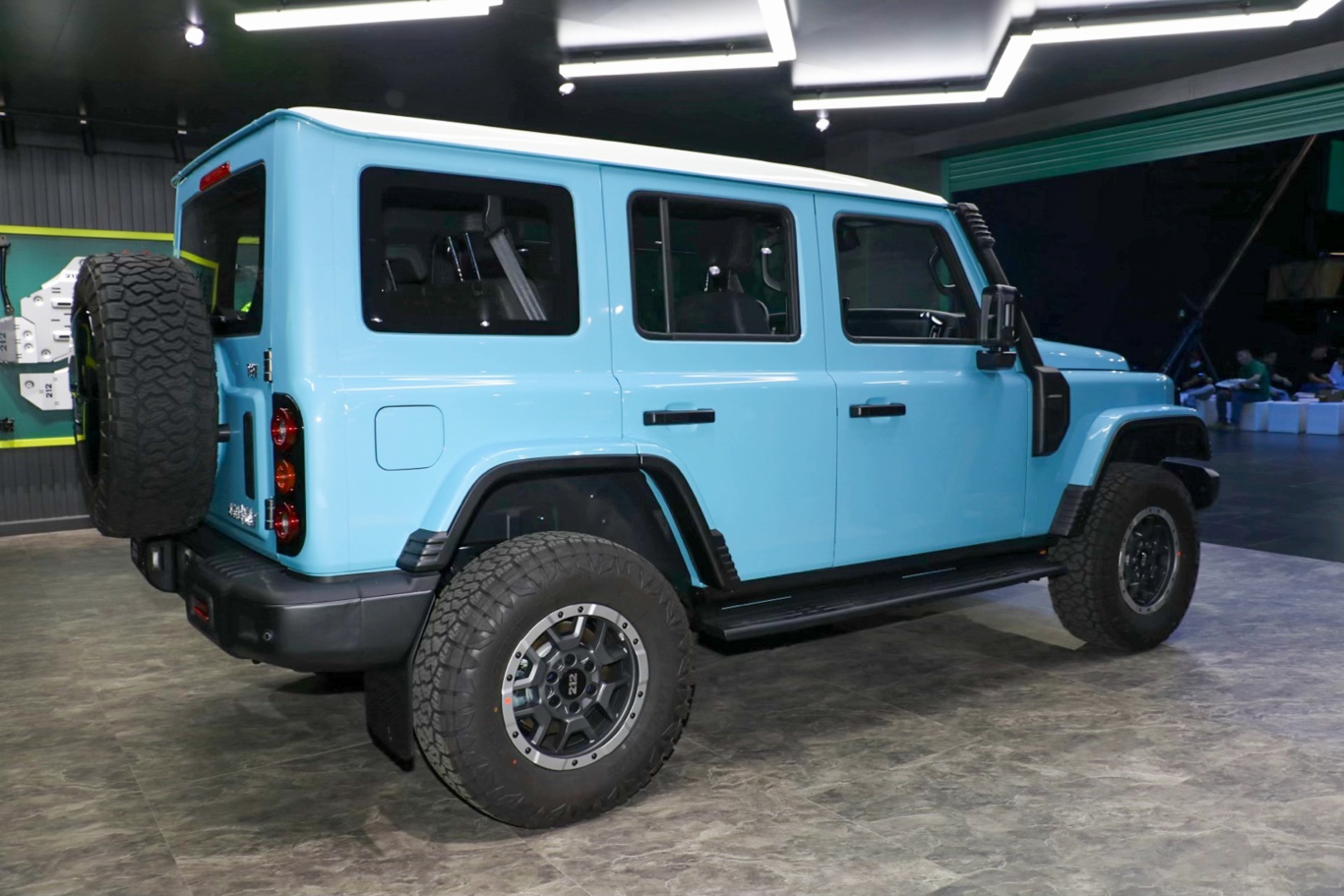 【212 T012.0T 长风版 汽油外观图片-汽车图片大全】-易车