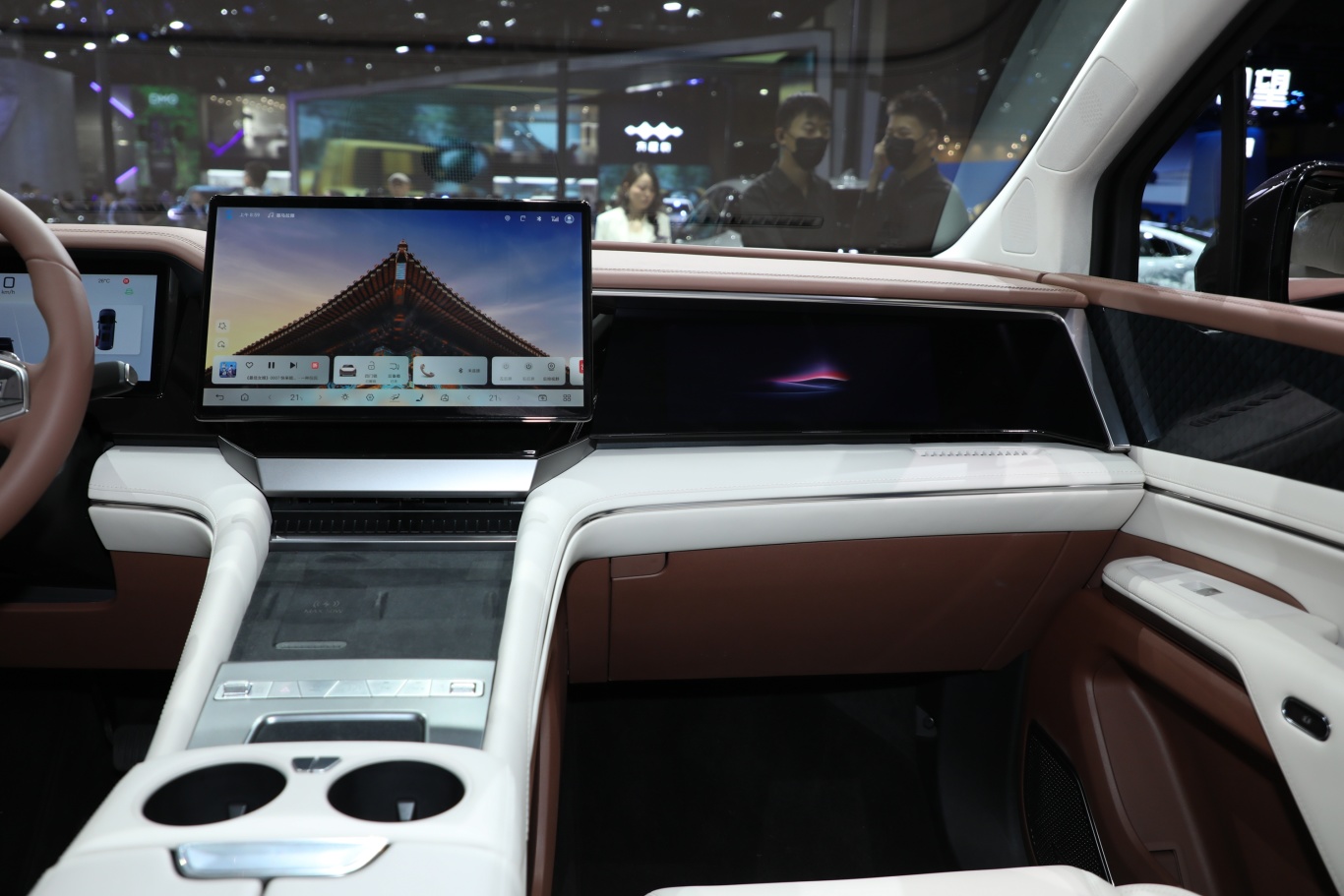 【夏DM-i 1.5T 145km 高配版前排图片-汽车图片大全】-易车