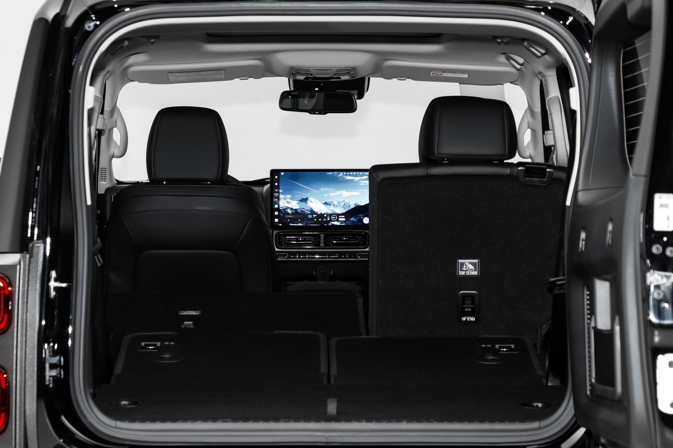 【哈弗H92.4T 极境版 7座 柴油后备厢图片-汽车图片大全】-易车