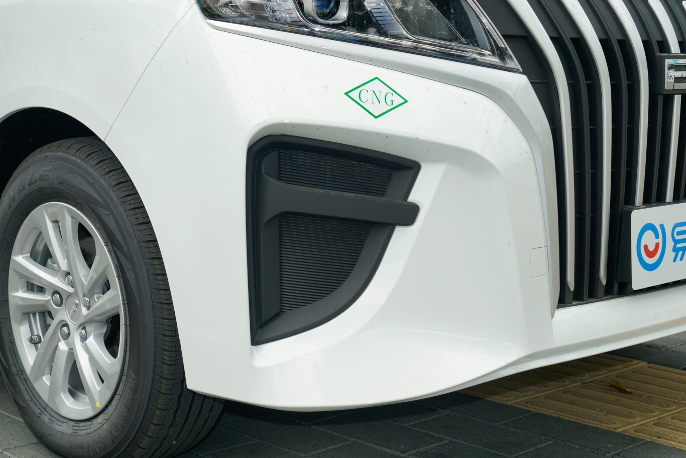 【锐胜王牌M72.0L 手动长轴中级营运舒适版 9座 CNG外观细节图片-汽车图片大全】-易车