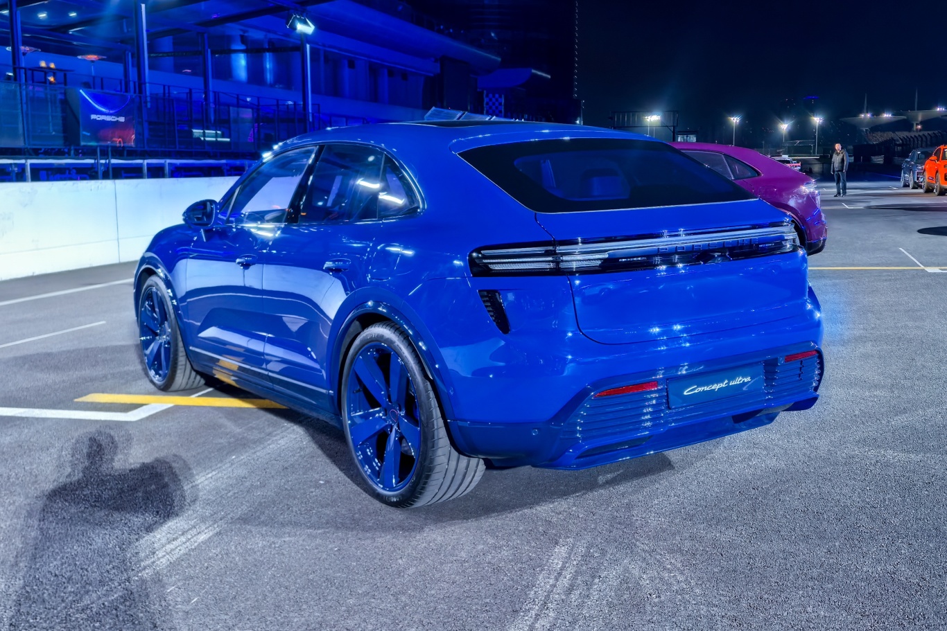 【Macan 纯电动Macan Concept ultra侧后45度车头向左水平图片-汽车图片大全】-易车