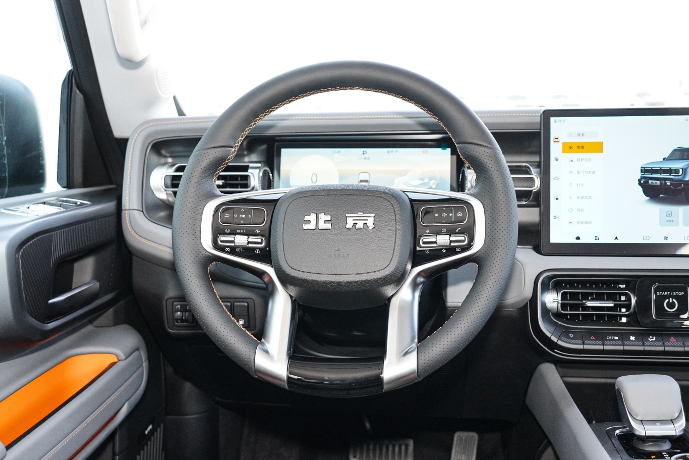 【北京越野BJ40增程1.5T 152km 进阶版方向盘图片-汽车图片大全】-易车